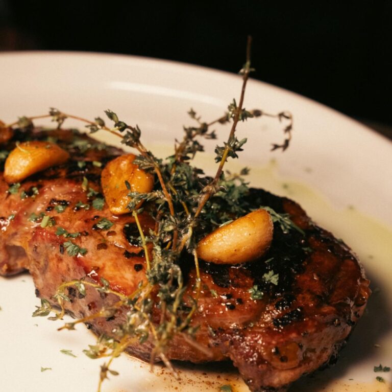 The Basement - Bar and American Tavern